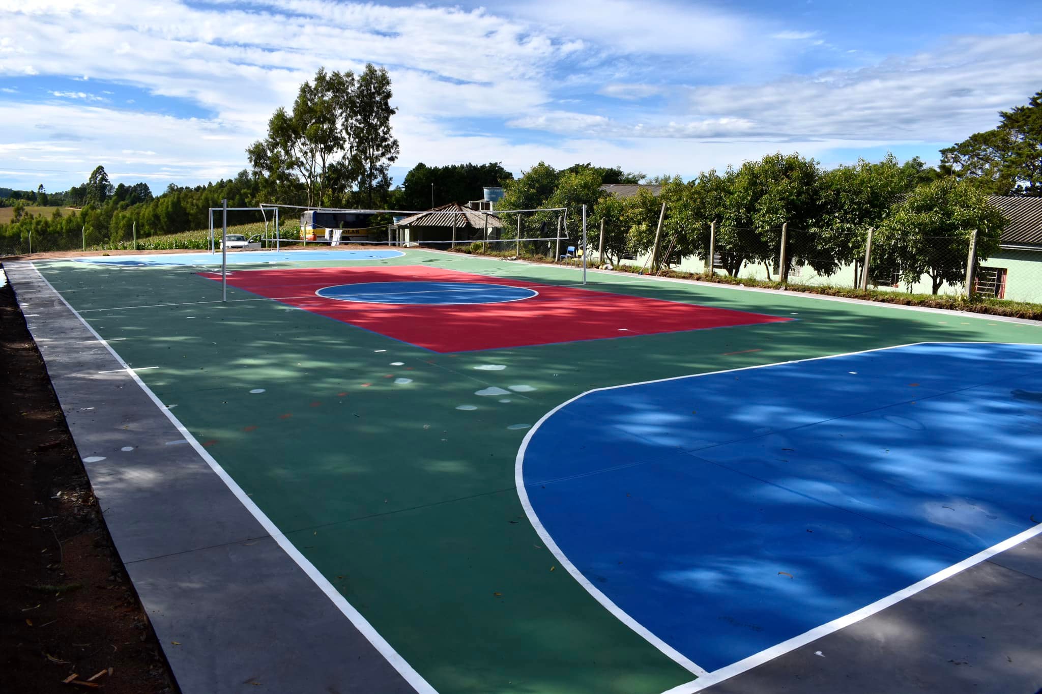 Primeira aula esportiva é realizada na nova quadra da Escola Dr. Jaime ...